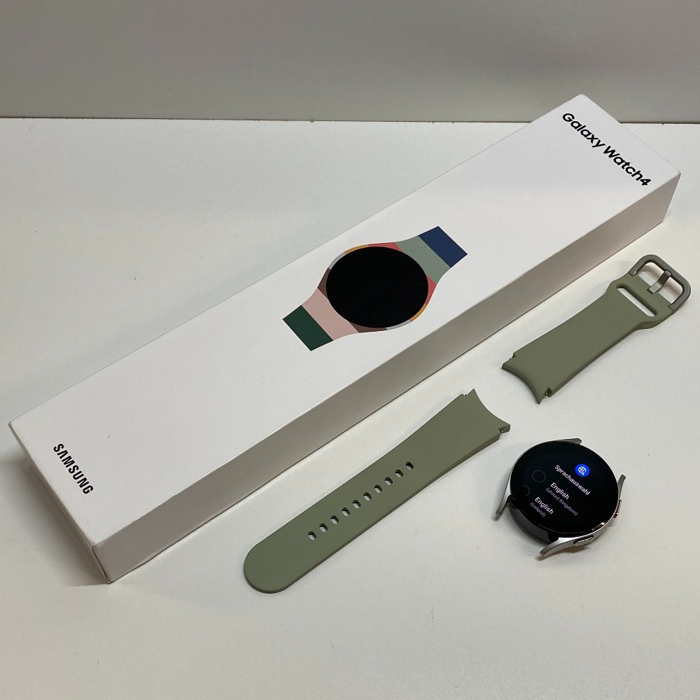 Samsung Galaxy Watch4 Model SM-R860 in Silver 40mm Boxed - Own4Less